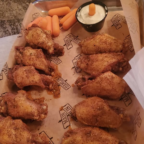 Bar at Main and Hamlin - GrubMaster Rated 8.25 - Pub Grub Guru
